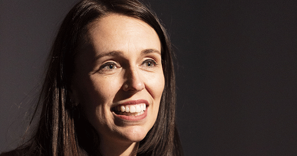 Jacinda Ardern ha vinto la battaglia contro gli stereotipi di genere ...
